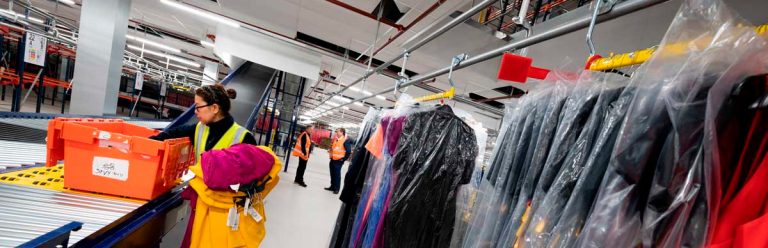Logistics solutions for fashion industry | Noatum Logistics