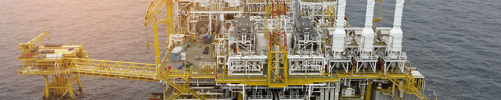 Logistics Solutions for Oil & Gas industry | Noatum Logistics